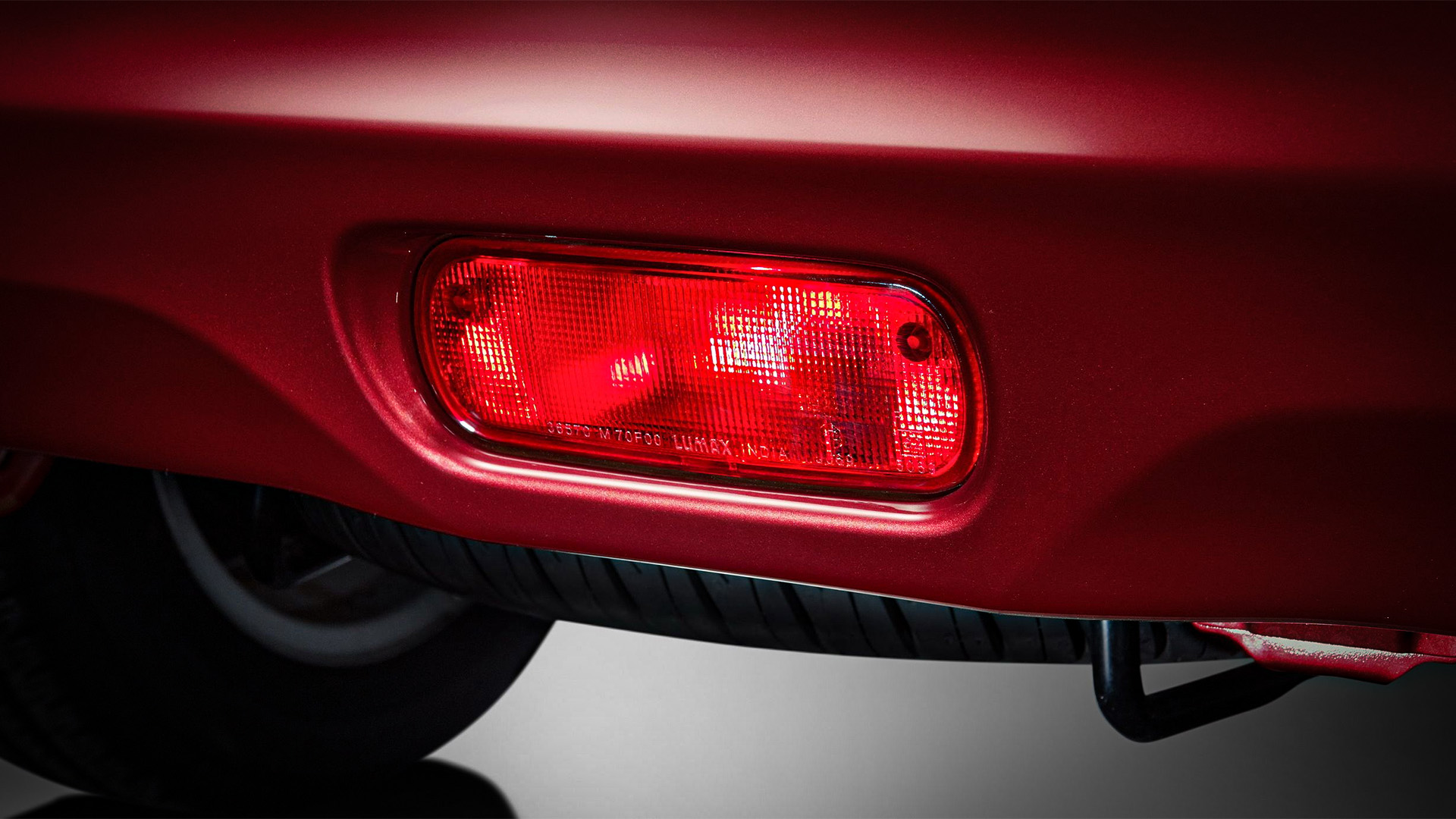 What are rear fog lights, and when should you use them? - Shop Press